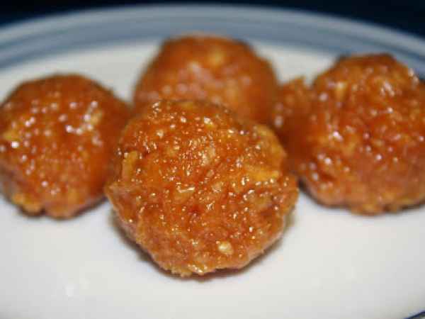 Bakery style dil pasand( sweet puffs filled with coconut and tuti ...