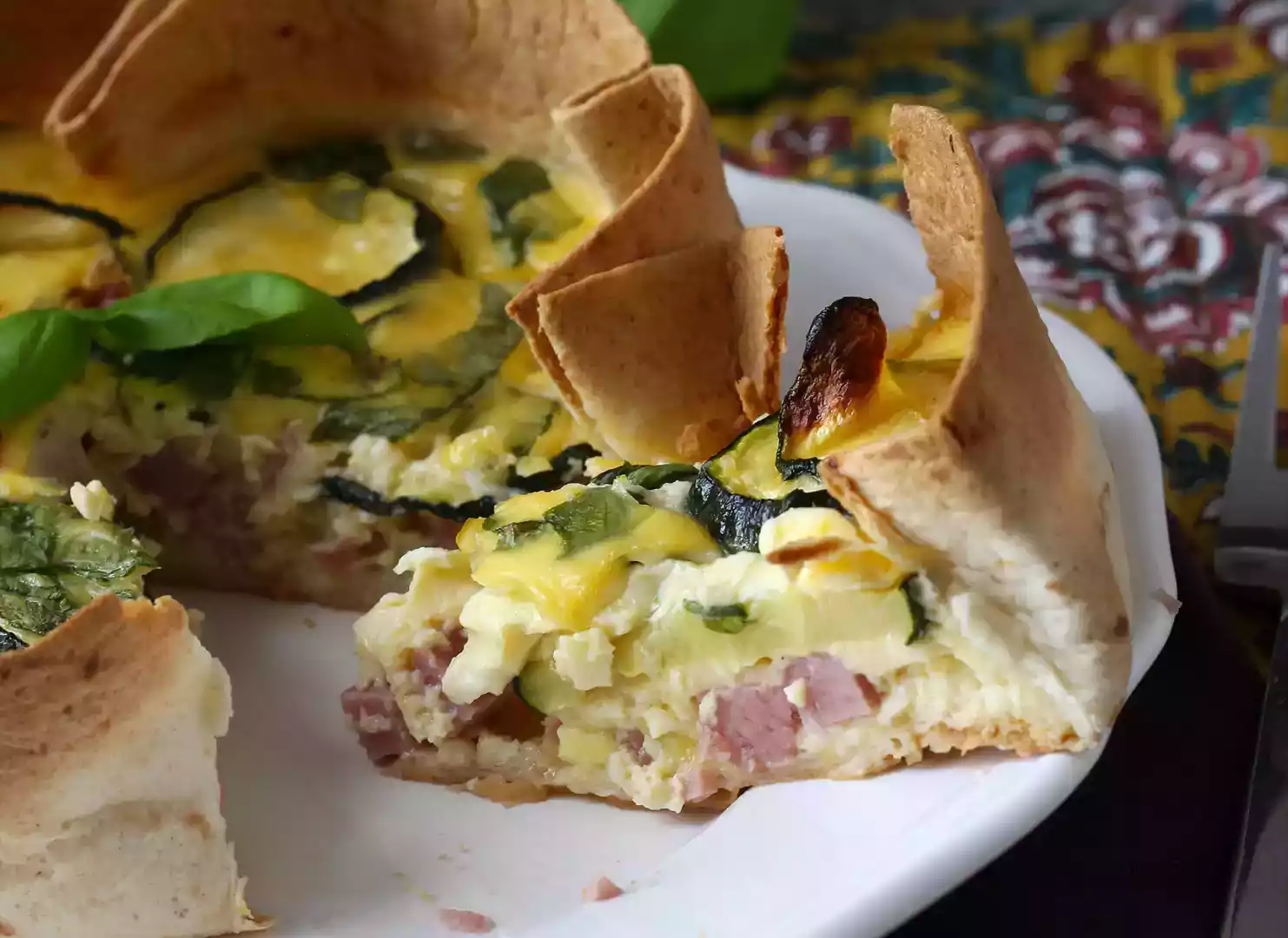 A quiche with a tortilla crust? it's possible! a light recipe, perfect ...