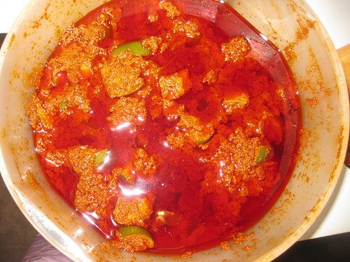 Aavakkai: raw mango pickle recipe