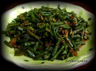 Achinga payar stir fry recipe (long beans mezhukkupuratti)