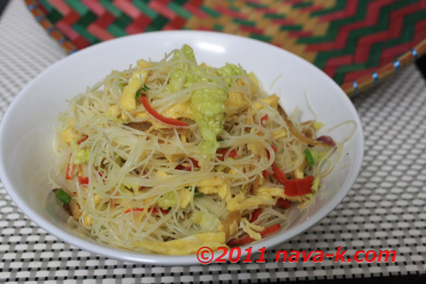 Anchovies (ikan bilis) fried mee hoon recipe for dinner