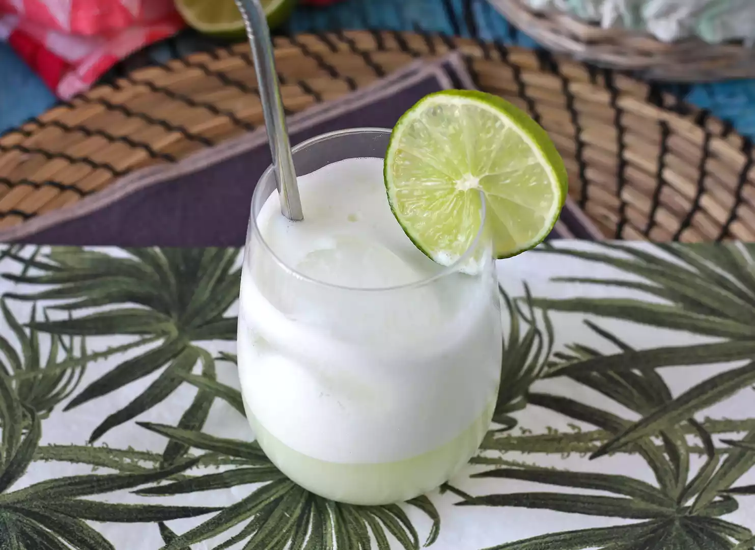 Brazilian lemonade recipe with lime and condensed milk