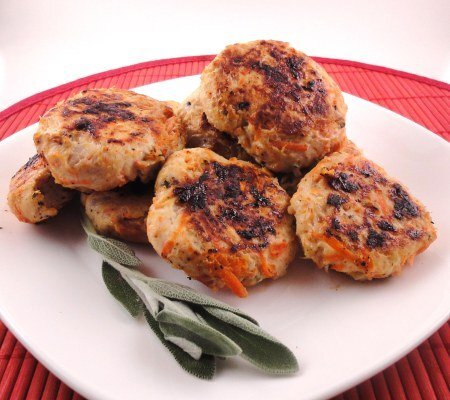 Chicken-and-sage sausages - Recipe Petitchef