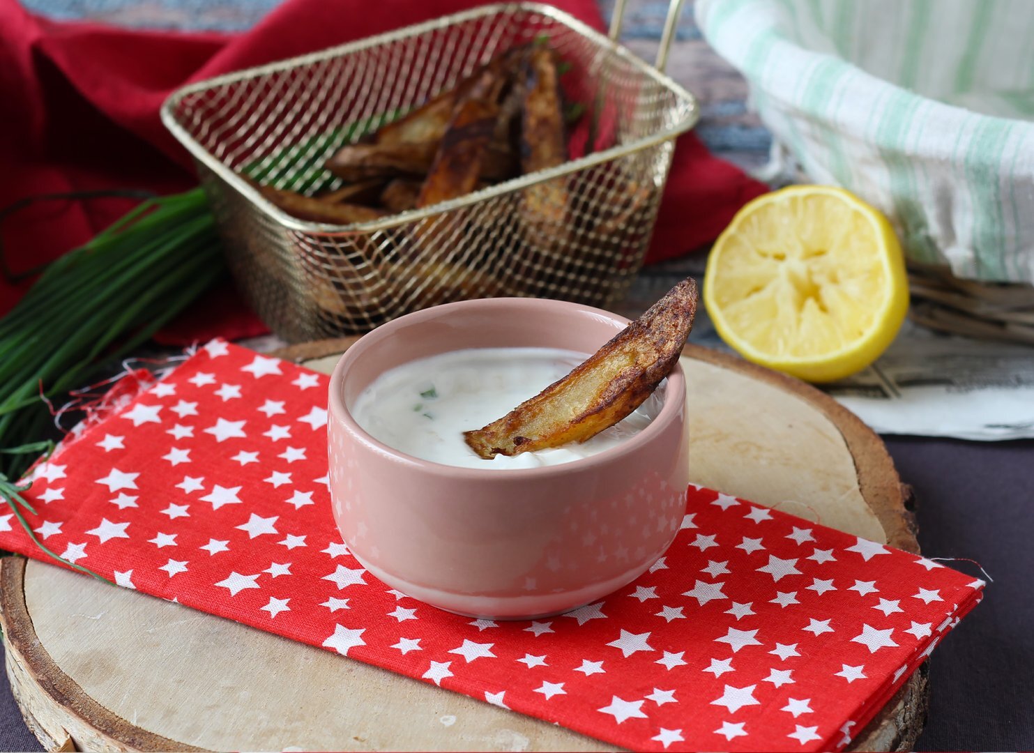 Creamy deluxe sauce recipe: the secret to potatoes revealed