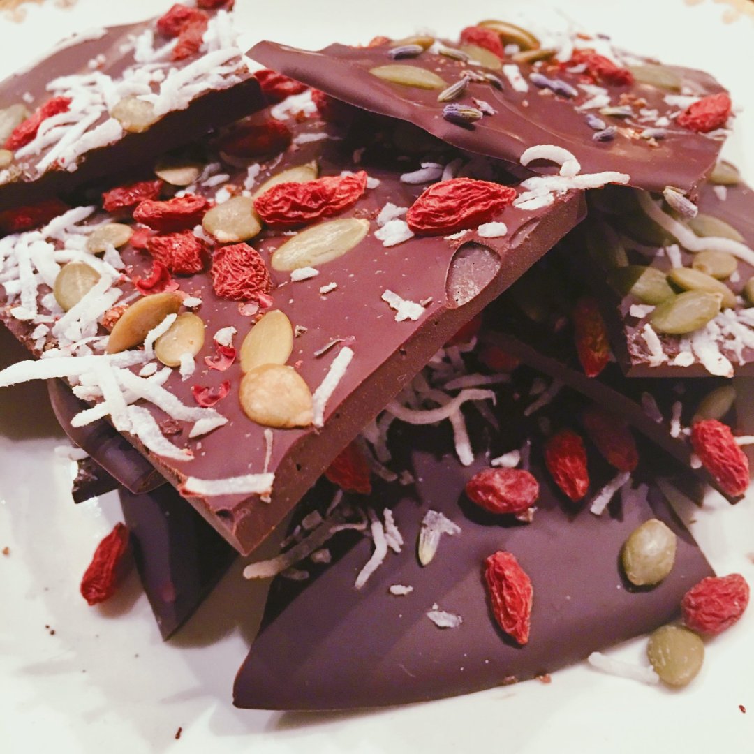 Dark chocolate bark with goji berries, pumpkin seeds, and coconut ...