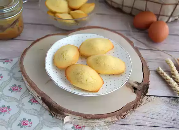 Easy recipe for fluffy madeleines