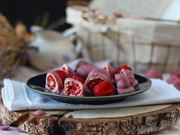 Franui-style raspberry and chocolate bites recipe