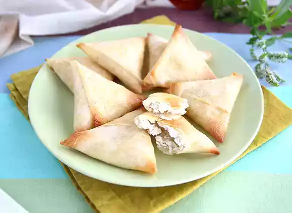 Goat cheese and honey samosas recipe