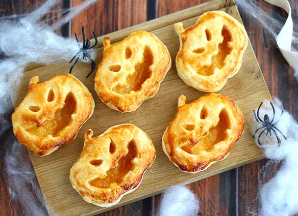Halloween puff pastries - Recipe Petitchef