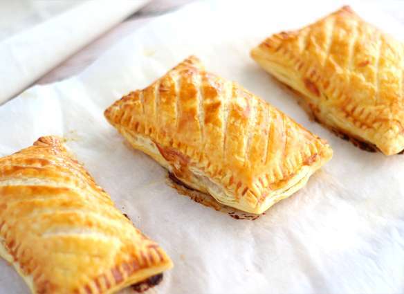 Ham and cheese hand pies - Recipe Petitchef