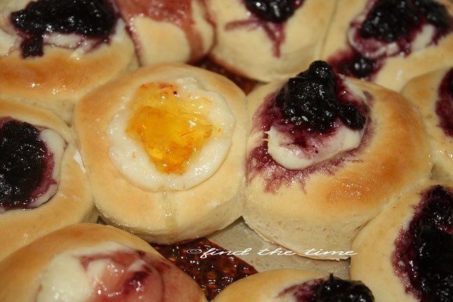 Kolaches (sweet czech pastries) - Recipe Petitchef