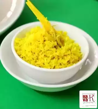 Lemongrass turmeric rice recipe: simple and tasty dinner