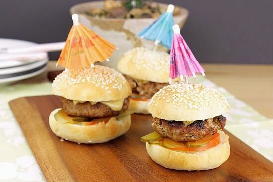 Mini burgers recipe: sliders delight