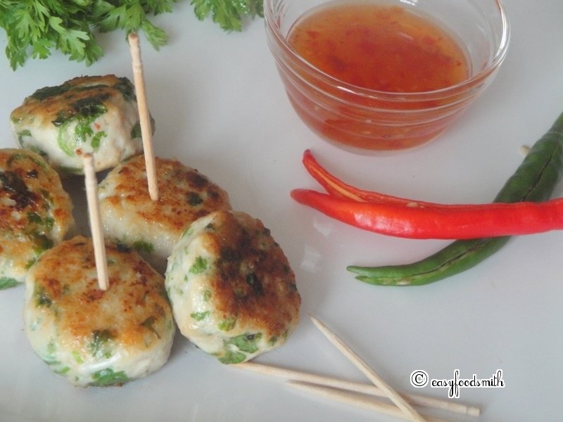 Mini cocktail chicken patties recipe with sweet chilli sauce
