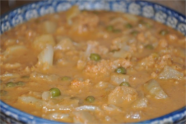 Mughalai phool gobhi (cauliflower in rich onion gravy) - Recipe Petitchef