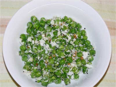 Pachai pattani sundal recipe - green peas sundal