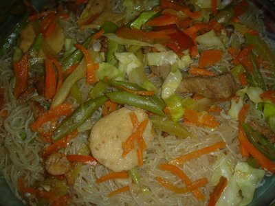Pancit bihon (rice stick noodles)