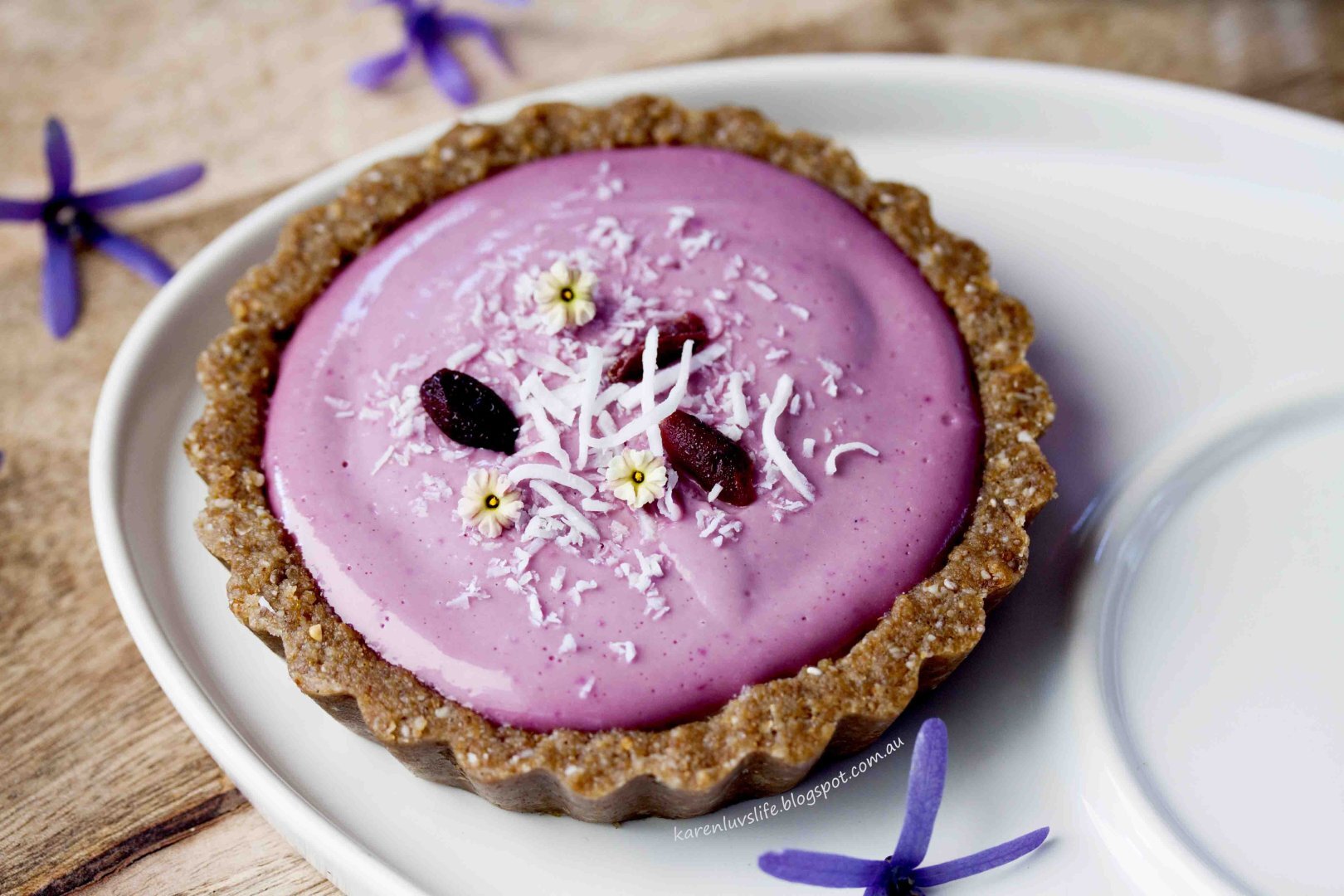 Pink banana custard tarts with maqui berry cream recipe