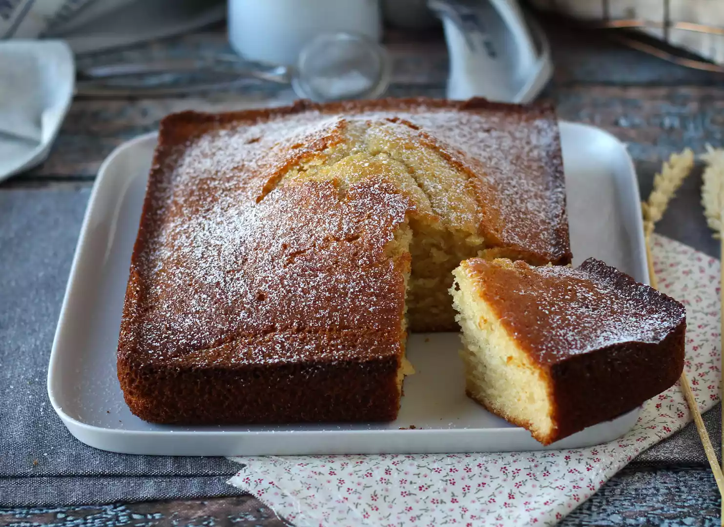 Simple and delicious plain cake recipe