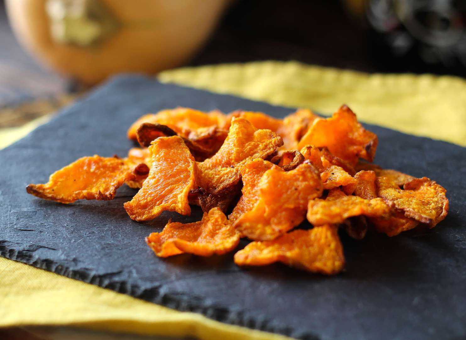 Pumpkin chips in air fryer: light and tasty - Recipe Petitchef