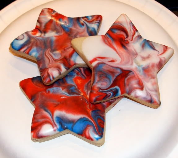 Red, white & blue tie dye cookies - Recipe Petitchef