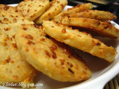 Savoury bacon cheddar cookie recipe