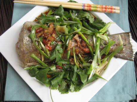 Steamed ling cod with goji berries recipe - Recipe Petitchef
