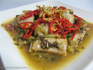 Stingray recipe with salted vegetables