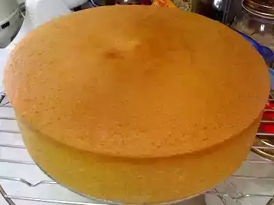 Traditional sponge cake recipe