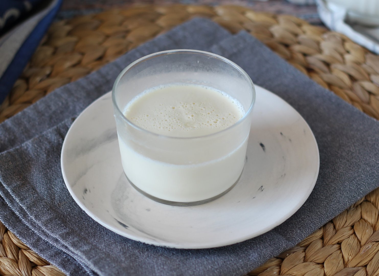 Basic recipe for homemade vanilla panna cotta
